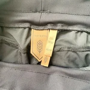 Indygena | Pants & Jumpsuits | Indygena Nakato Capri Pant Xs Grey ...